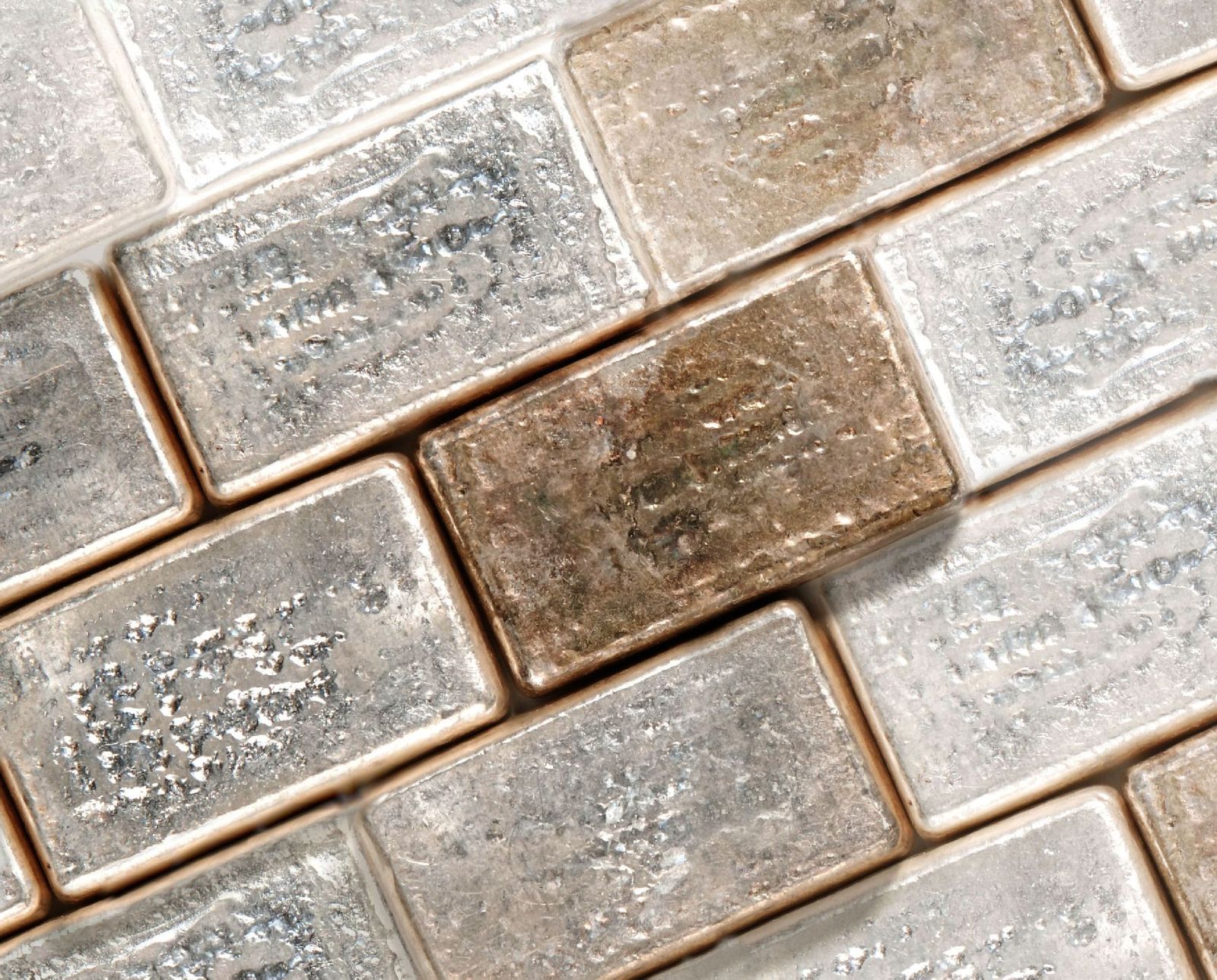 How to Tell If Silver Is Real? Tips from 7k Metals